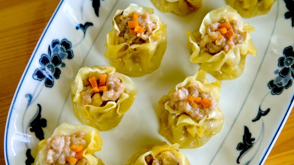 How to make Shumai 烧卖 - the most popular Cantonese Dim Sum recipe